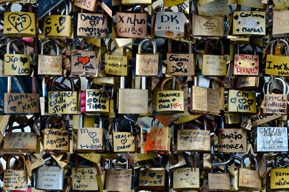 WeLockLove: 36,979 photos of lovelocks of Paris Pont des Arts Bridge ...
